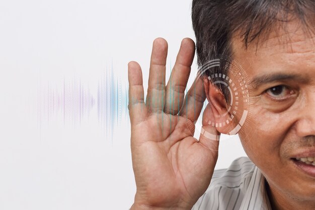 How Do Hearing Aids Work? A Simple Explanation of Technology and Benefits